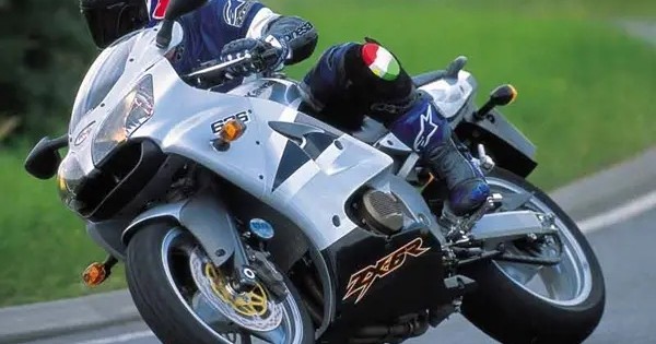 00-02 Ninja ZX6R